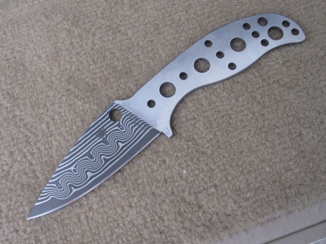 Change hole pattern in Mule tangs? | BladeForums.com